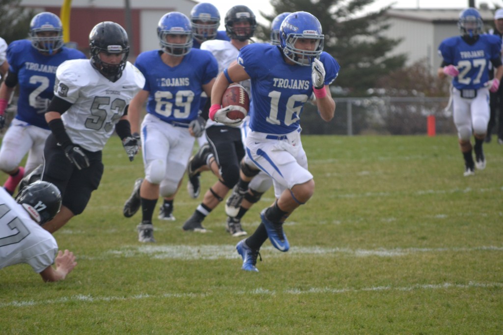 Weekend Pictorial: Haunted House, DSU Football – The Trojan Times